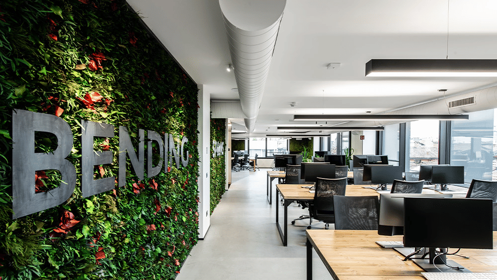 Bending Spoons_: [Full Remote] Graduate software engineer